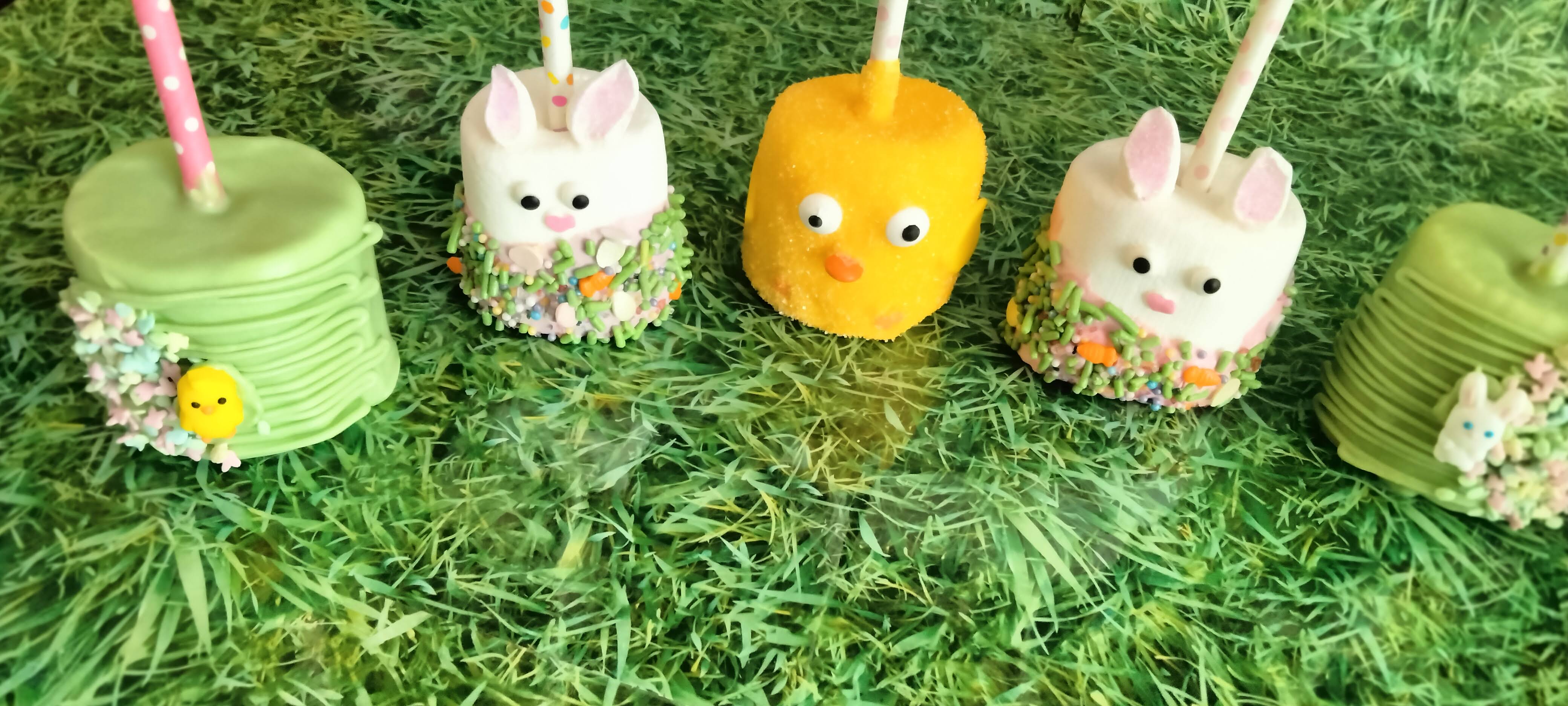 Cupcakes for College - San Martin - Roaming Hunger