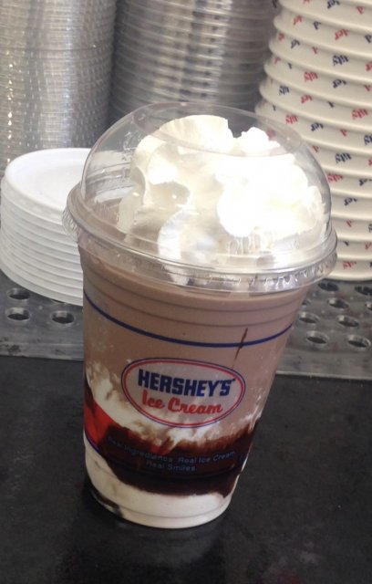 Hershey's Ice Cream - Leesburg - Roaming Hunger